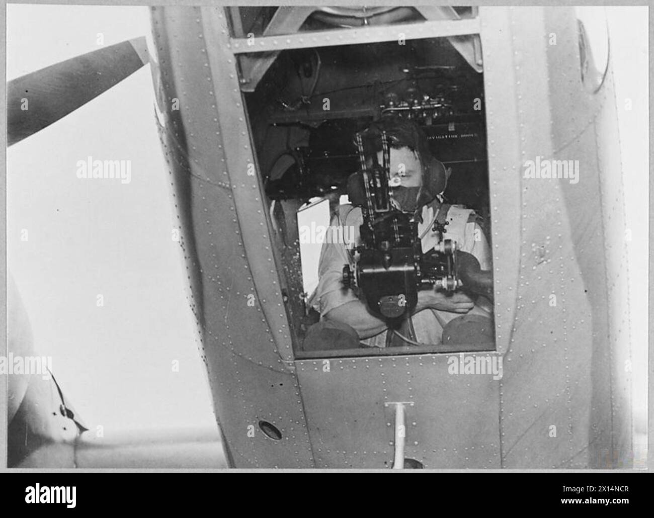 Bomb aimer a hi-res stock photography and images - Alamy