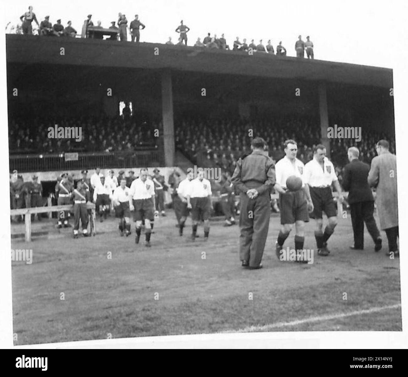 BRENTFORD v. B.A.O.R. TEAM FOOTBALL MATCH - The B.A.O.R. team taking ...