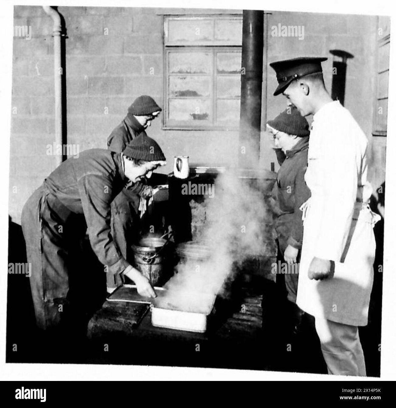AN ATS TRAINING CENTRE IN SCOTLAND - A cookery class in the field ...
