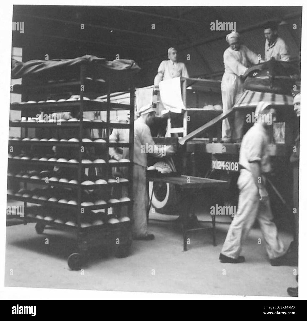 Army field bakery hi-res stock photography and images - Alamy