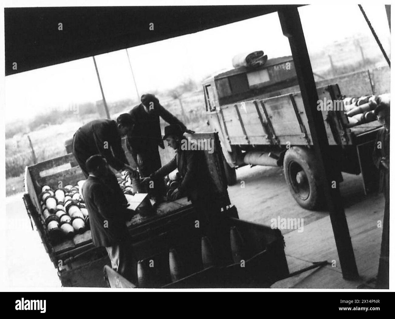 "LEASE-LEND" MATERIAL FROM AMERICA - Shell B.L. 7.2 Howitzer HE Mk.ID ...