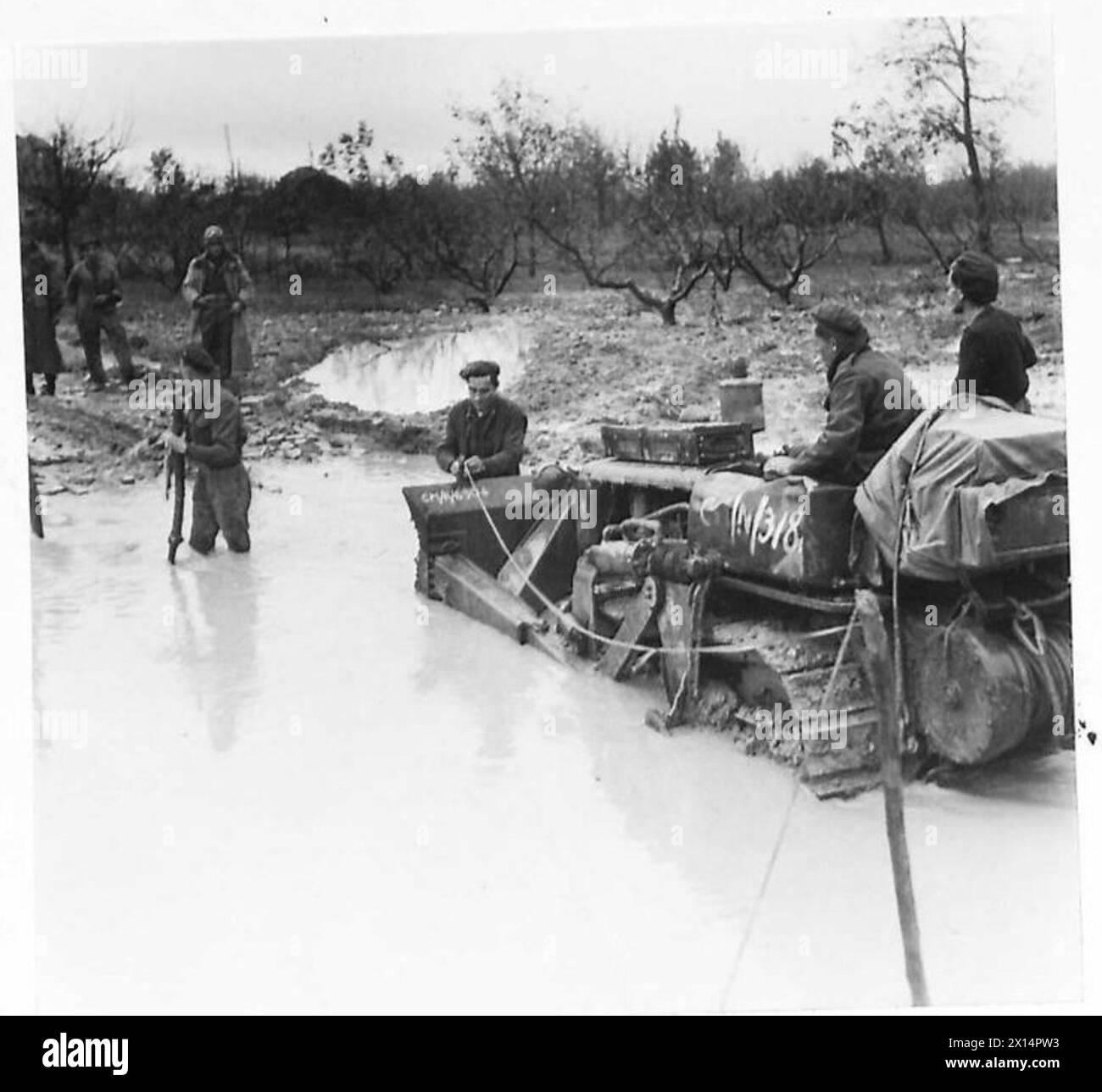 British army engineers fixing hi-res stock photography and images - Alamy