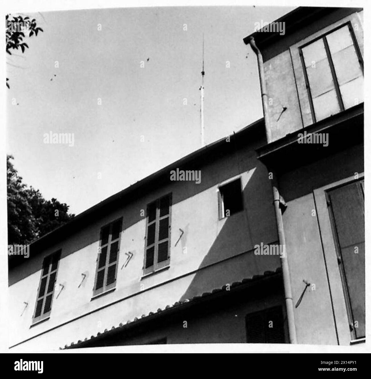 The wireless mast on the roof of the German Embassy Chancellery in Rome ...