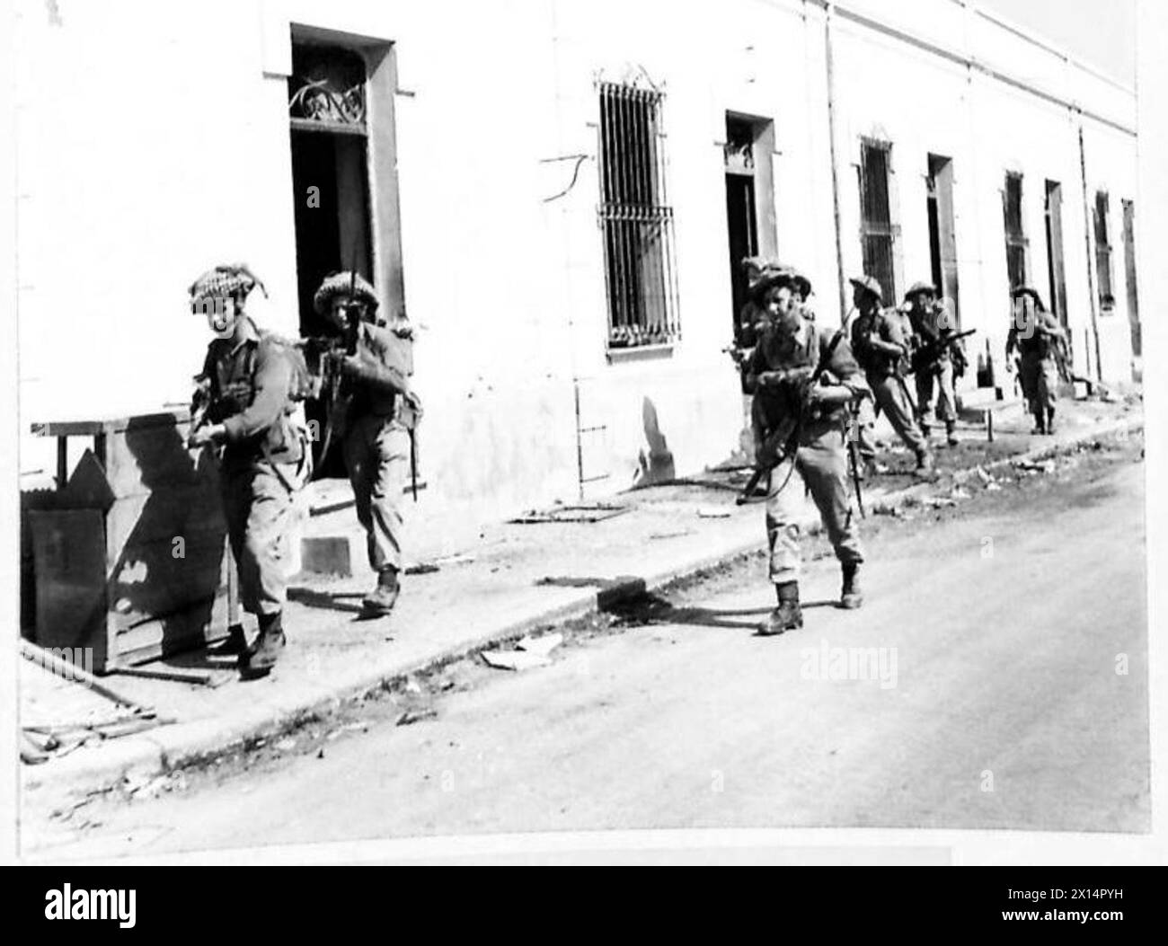 ENFIDAVILLE - Men of the 26th Queens Regiment 56th Division, new ...
