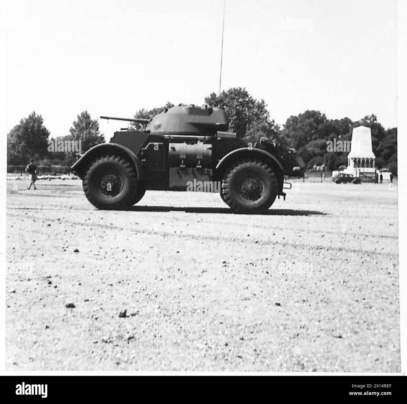 Teamwork in wartime hi-res stock photography and images - Alamy