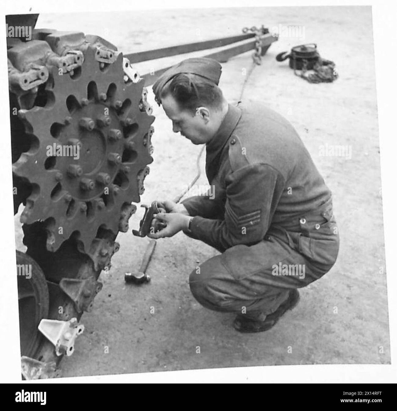 GENERAL GRANT TANK - Fixing hoisting cable to track in correct position ...
