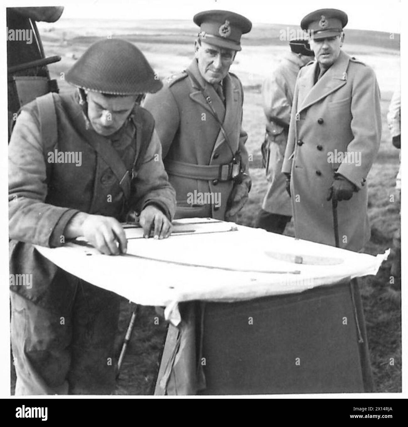 The Commander-in-Chief of Home Forces observes Canadian gunners ...