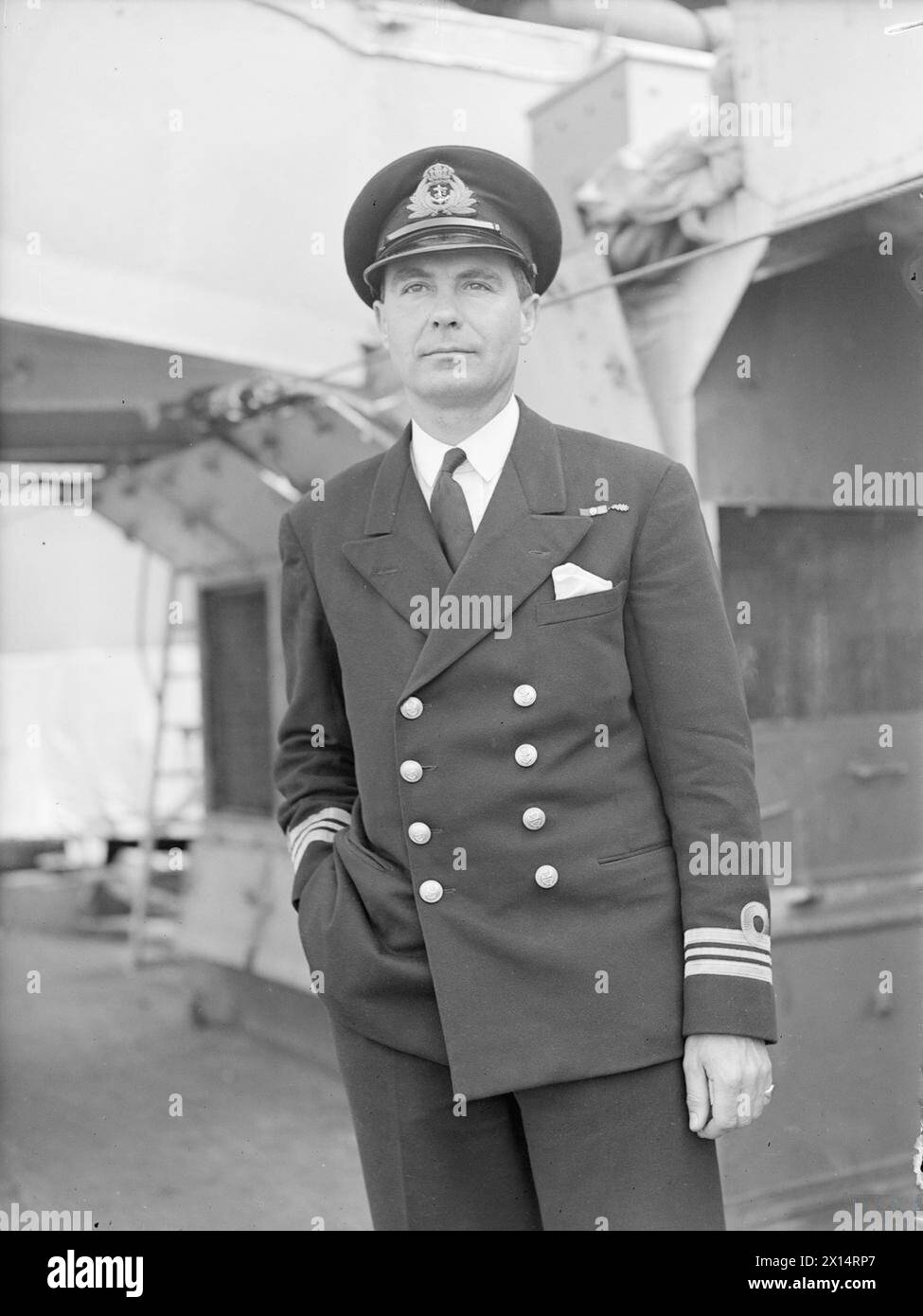 DESTROYER COMMANDING OFFICER. 30 MAY 1944, PLYMOUTH. - Lieutenant ...
