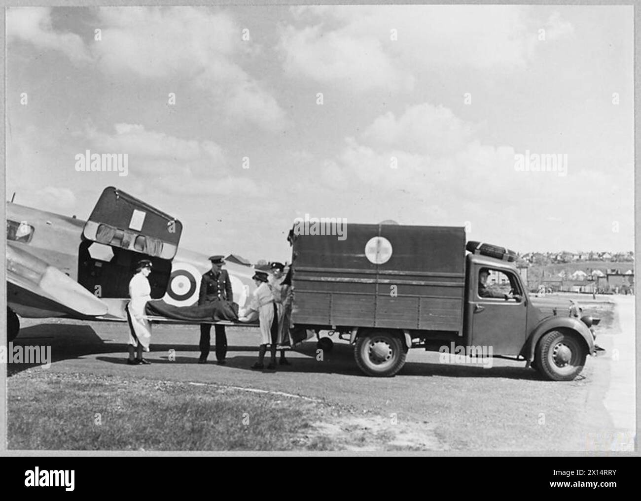 WAAF medical orderlies provide nursing in flying hospitals and sick ...