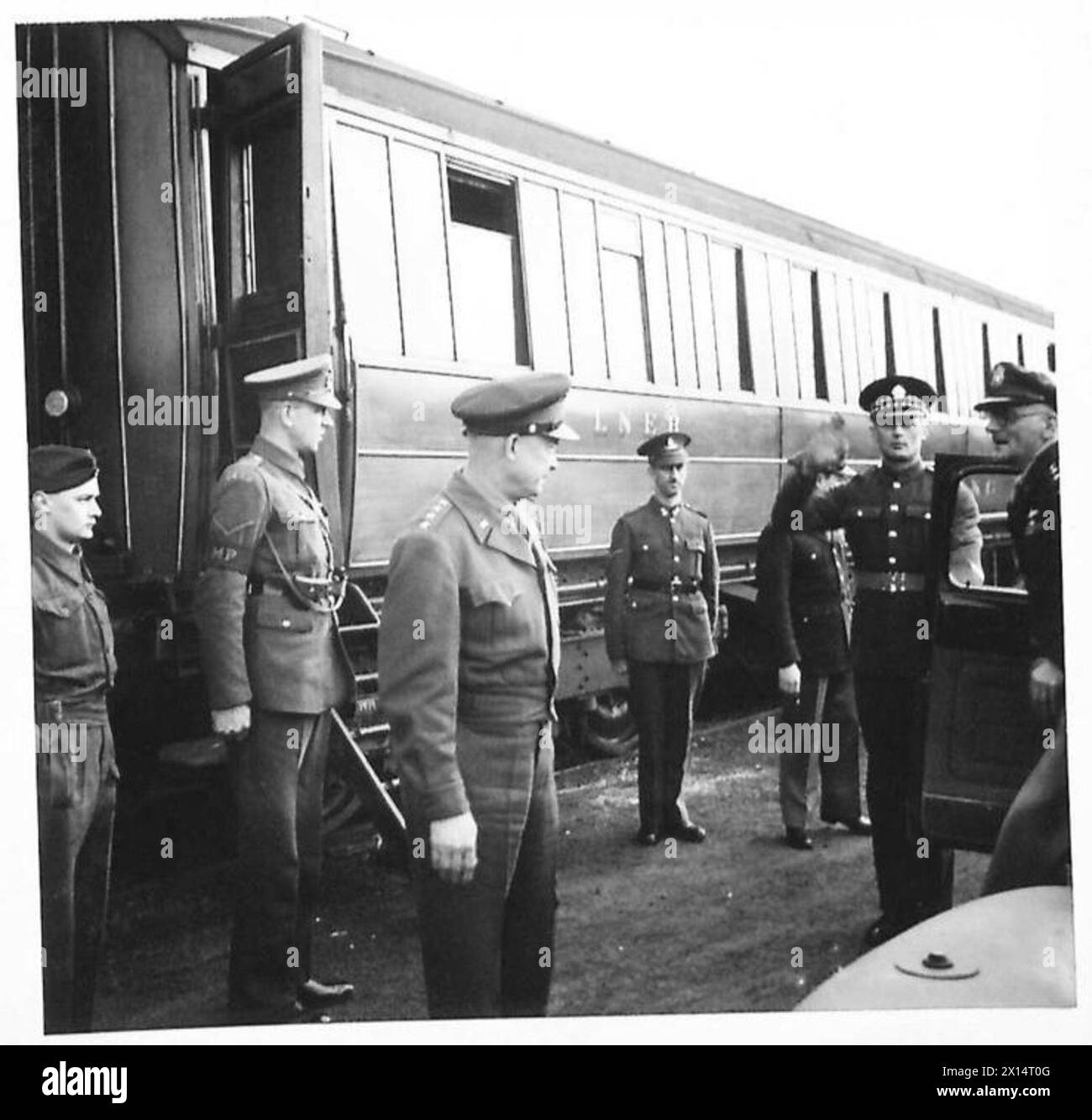 GENERAL EISENHOWER SEES BRITISH TANKS - General Eisenhower leaving his ...