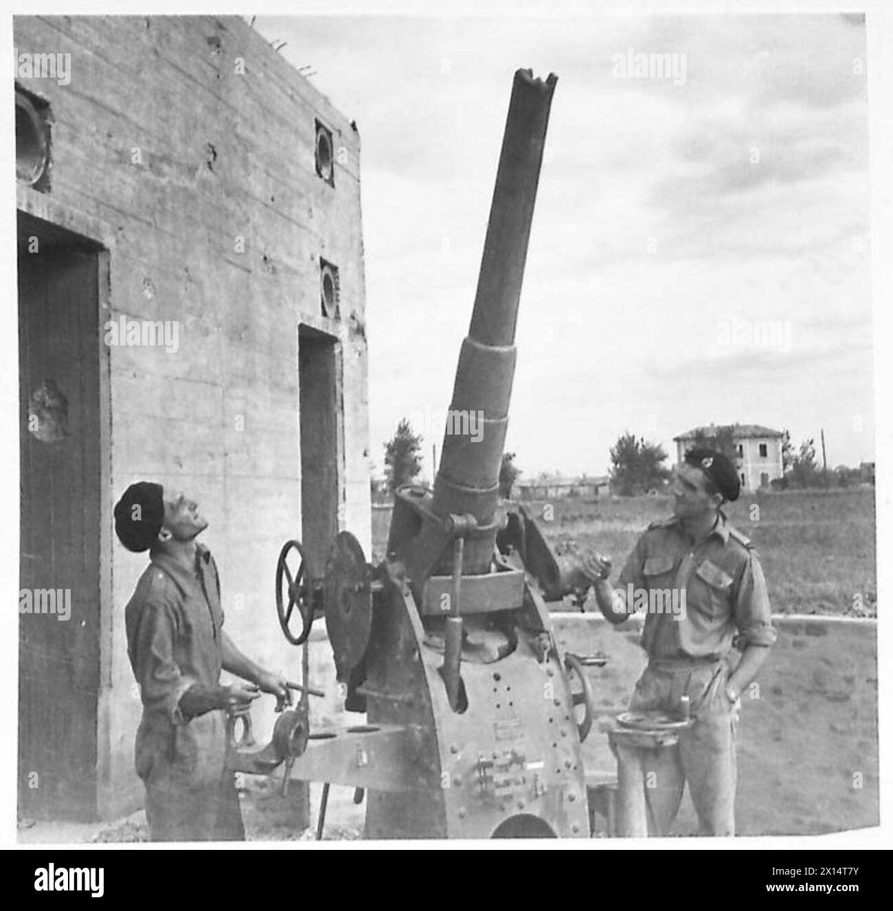 Two new zealand tank hi-res stock photography and images - Alamy