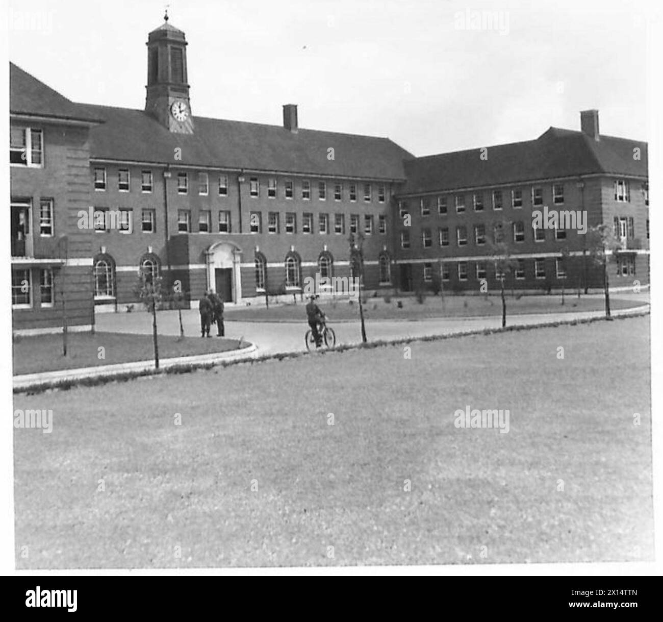 ARMY SCHOOL OF HYGIENE - Exterior view of barrack building, Sandhurst ...