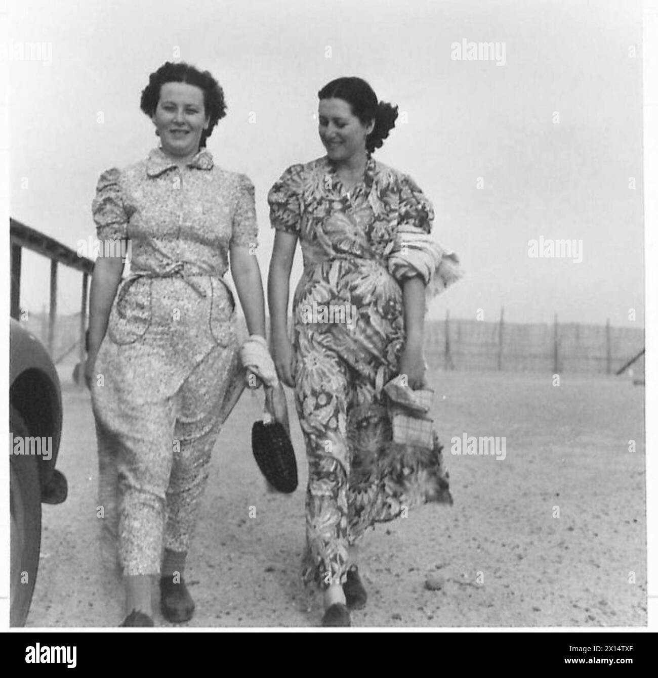 British army evening mess hi-res stock photography and images - Alamy