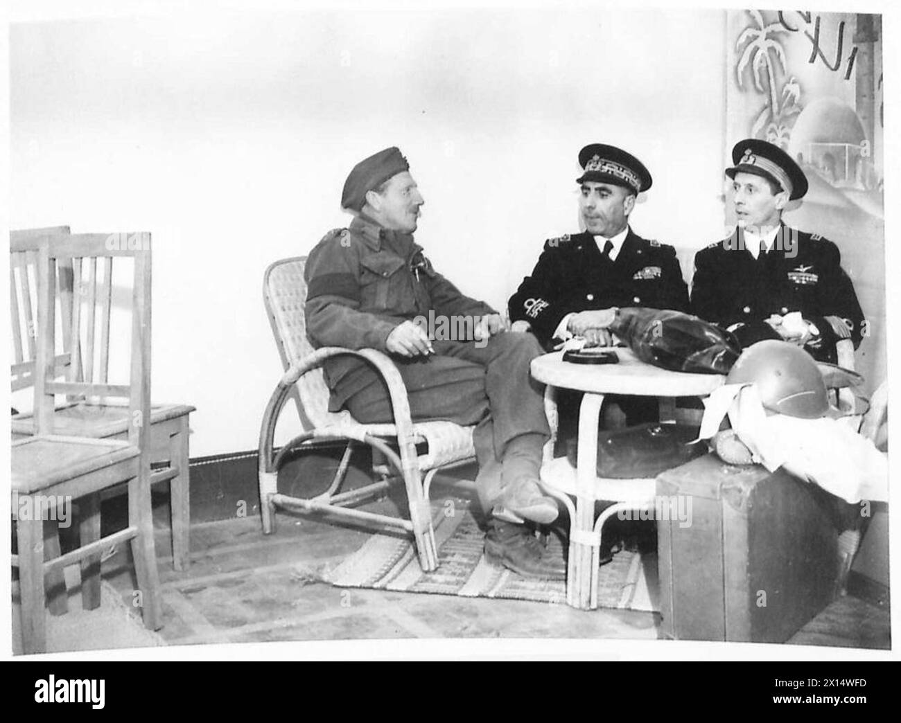 Italian staff officers hi-res stock photography and images - Alamy