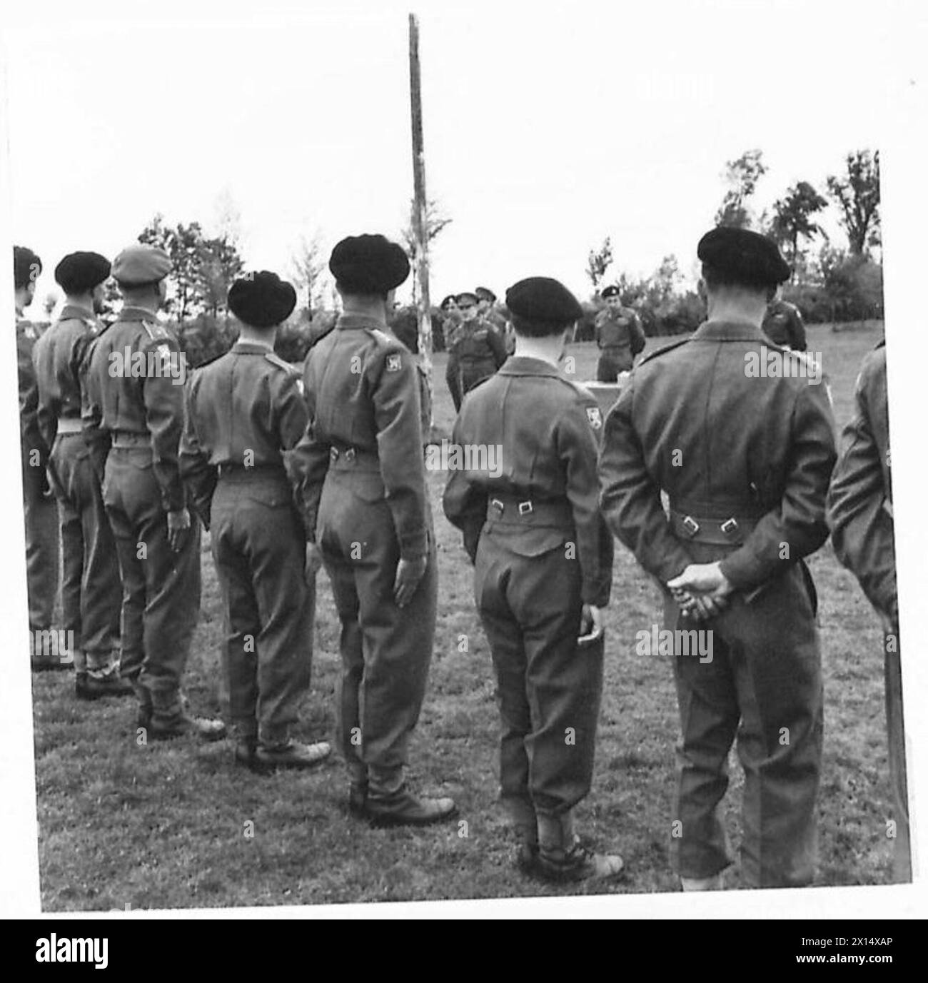PRESENTATION OF CZECH MEDALS - General Surtees speaking to our troops ...