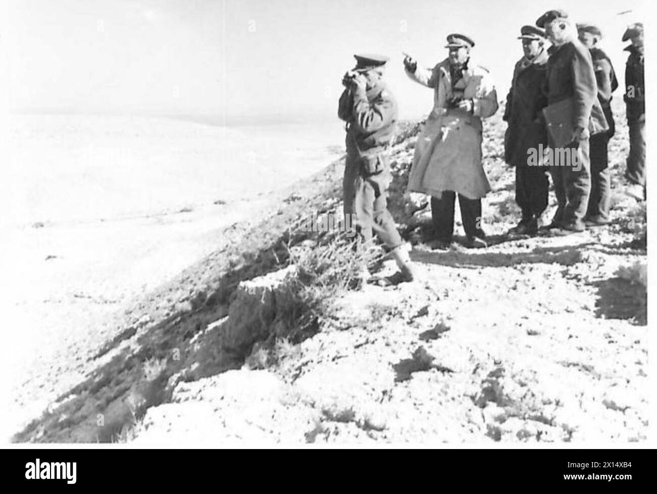 SOUTH AFRICAN GENERAL WITH HIS FRONT LINE TROOPS - Major General Brink ...