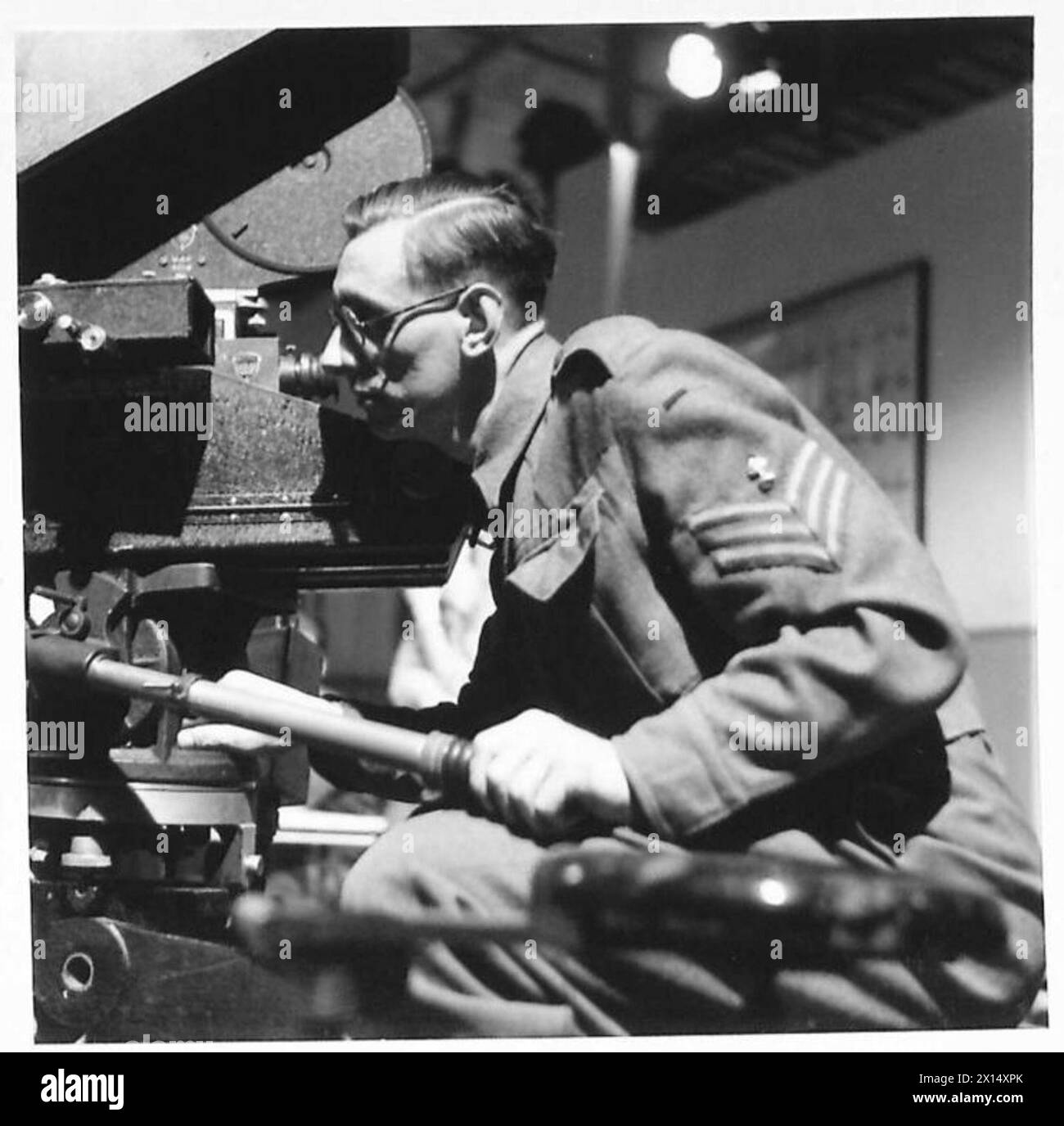 THE ARMY FILM UNIT AT PINEWOOD - A sergeant cameraman at work , British ...