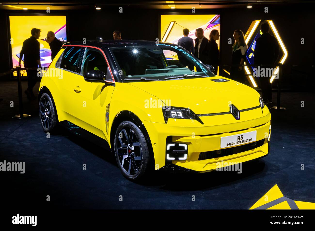 Renault 5 e tech electric hi-res stock photography and images - Alamy