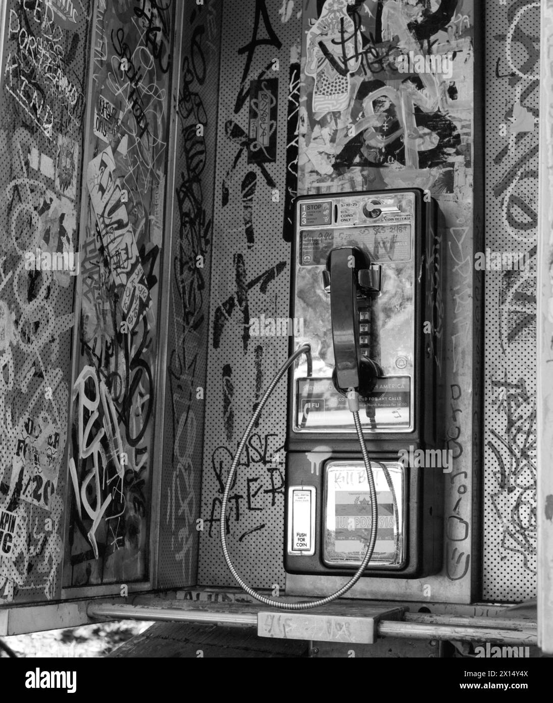 Graffiti phone booth hi-res stock photography and images - Alamy