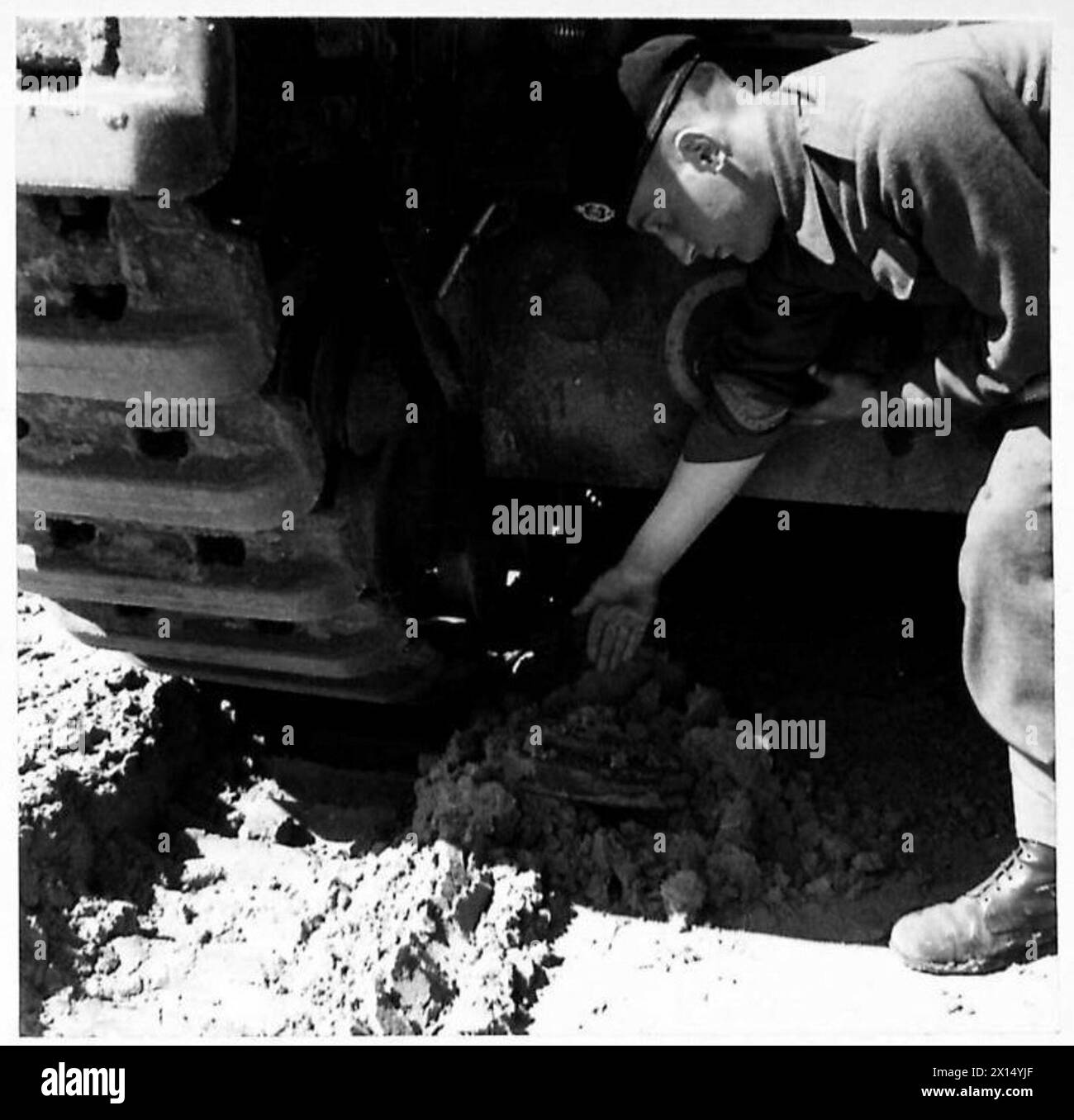 SPECIAL ASSIGNMENT FOR 79TH ARMOURED DIVISION - Churchill "track and ...