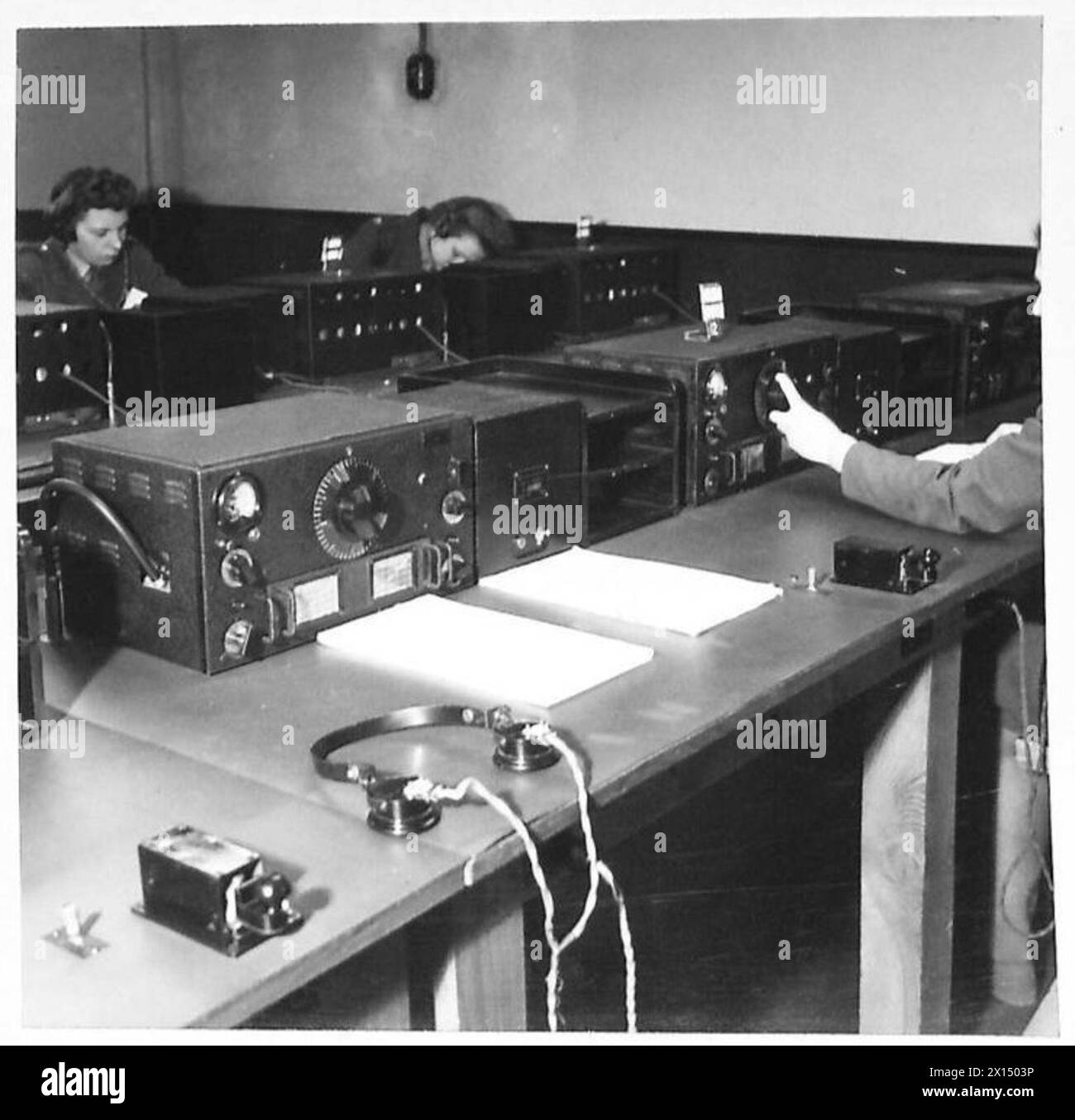 A.A. COMMAND RADIO STATION - Royal Corps of Signals personnel are seen ...