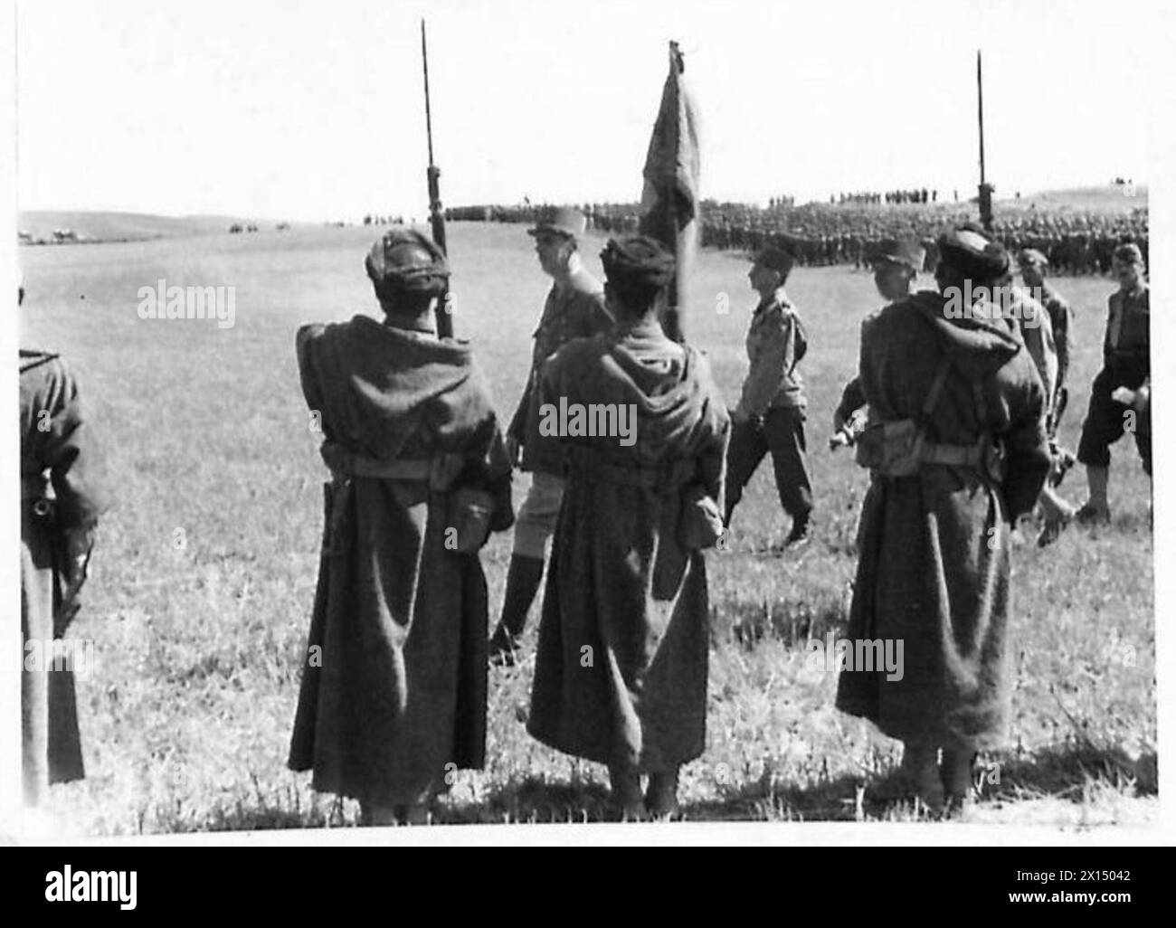 ITALY : GENERAL DE GAULLE VISIT FRENCH TROOPS - General de Gaulle ...