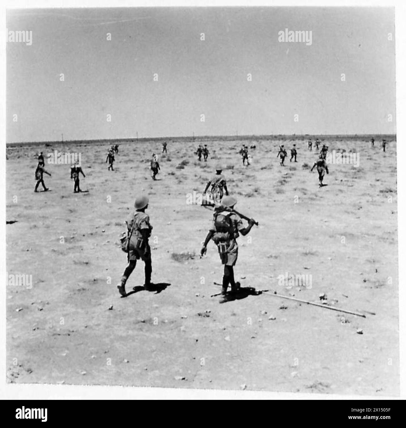 INDIAN TROOPS IN THE DESERT - Treking across the desert on their way to ...