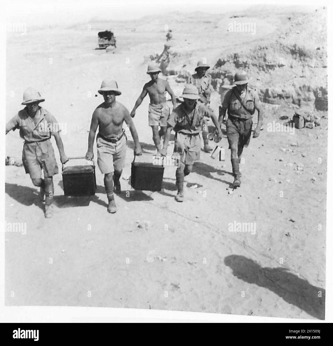 LATEST PICTURES FROM IRAQ - During the operations tea is conveyed to ...