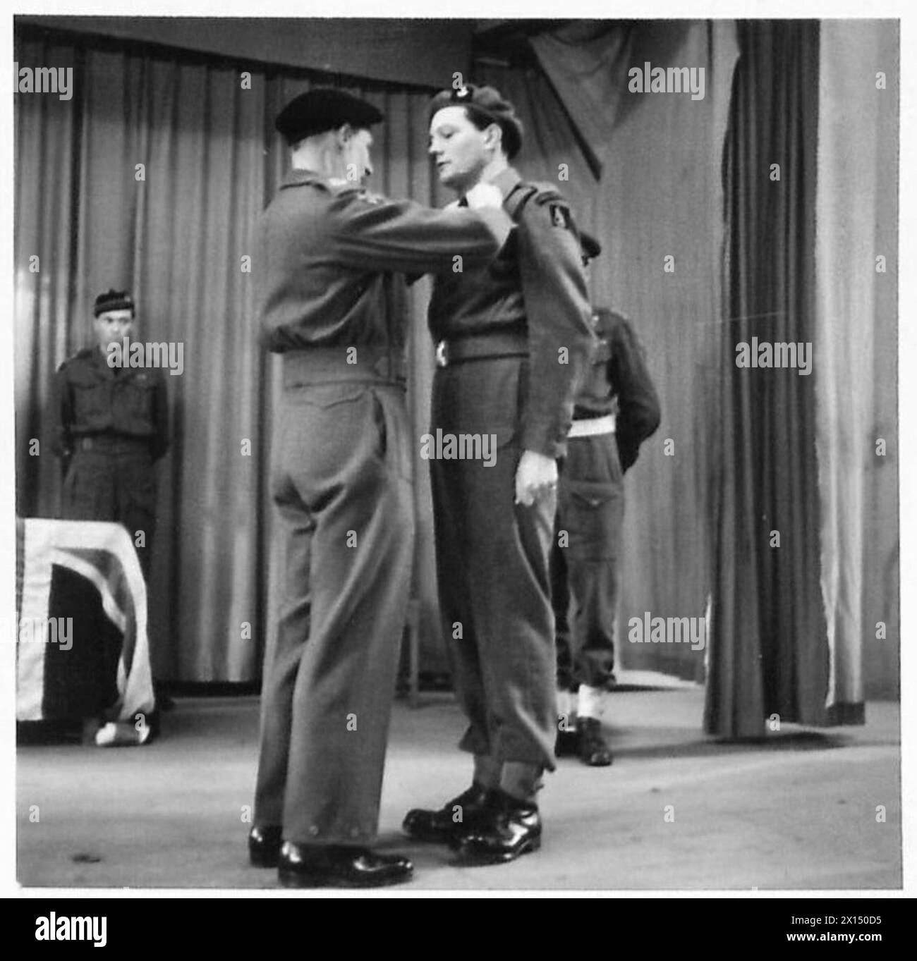 INVESTITURE BY FIELD MARSHAL MONTGOMERY - Lt-Col MOGG O DLI receives ...