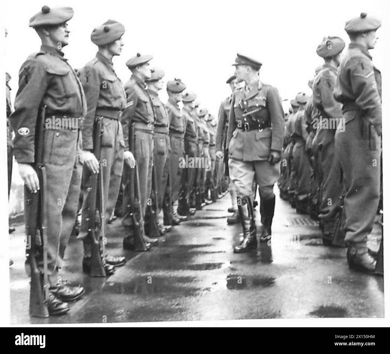 GOC-IN-C SCOTTISH COMMAND INSPECTS A BATTALION OF THE BLACK WATCH - The ...