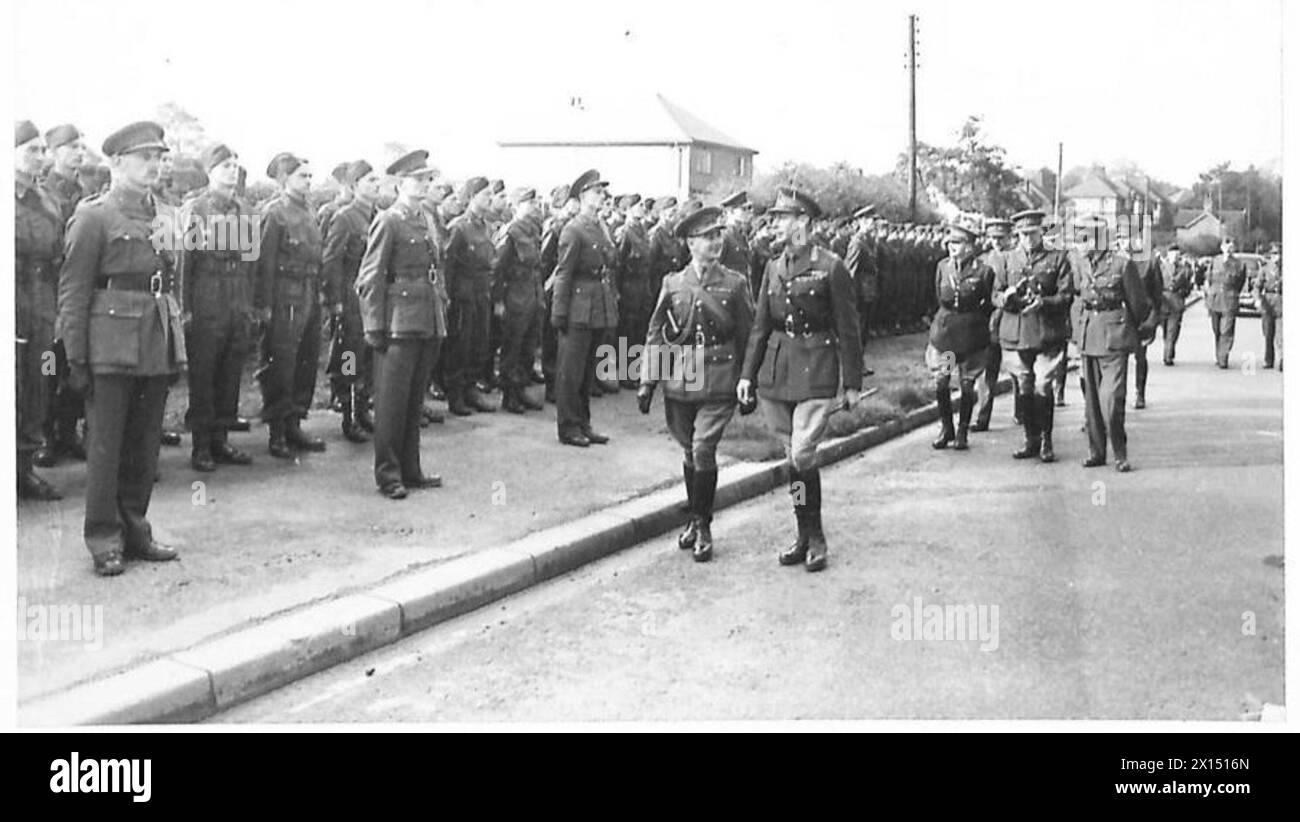 THE KING IN WESTERN COMMAND - His Majesty inspecting men of a Field ...