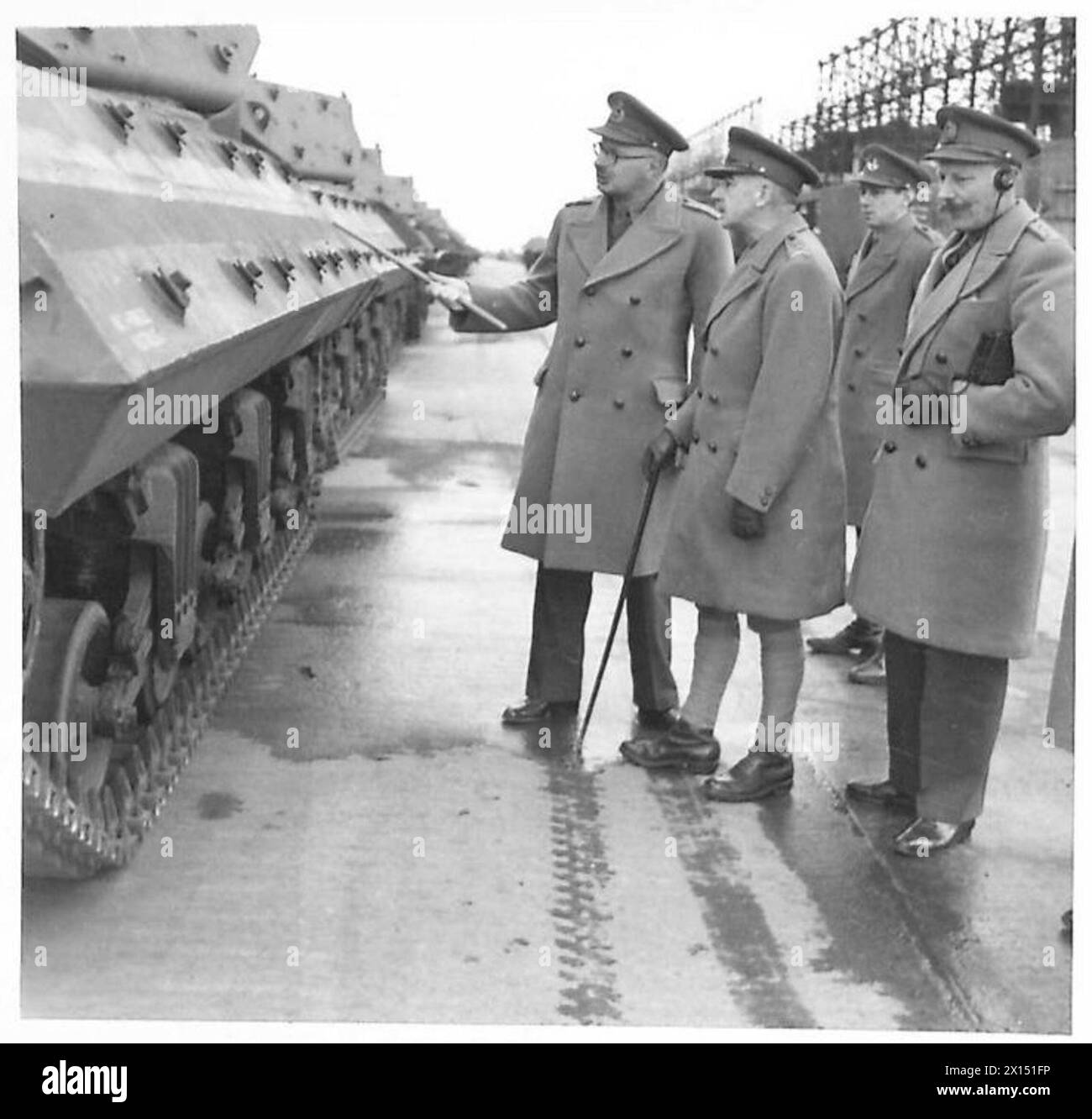 QUARTERMASTER-GENERAL TO THE FORCES VISITS ORDNANCE DEPOT - General Sir ...