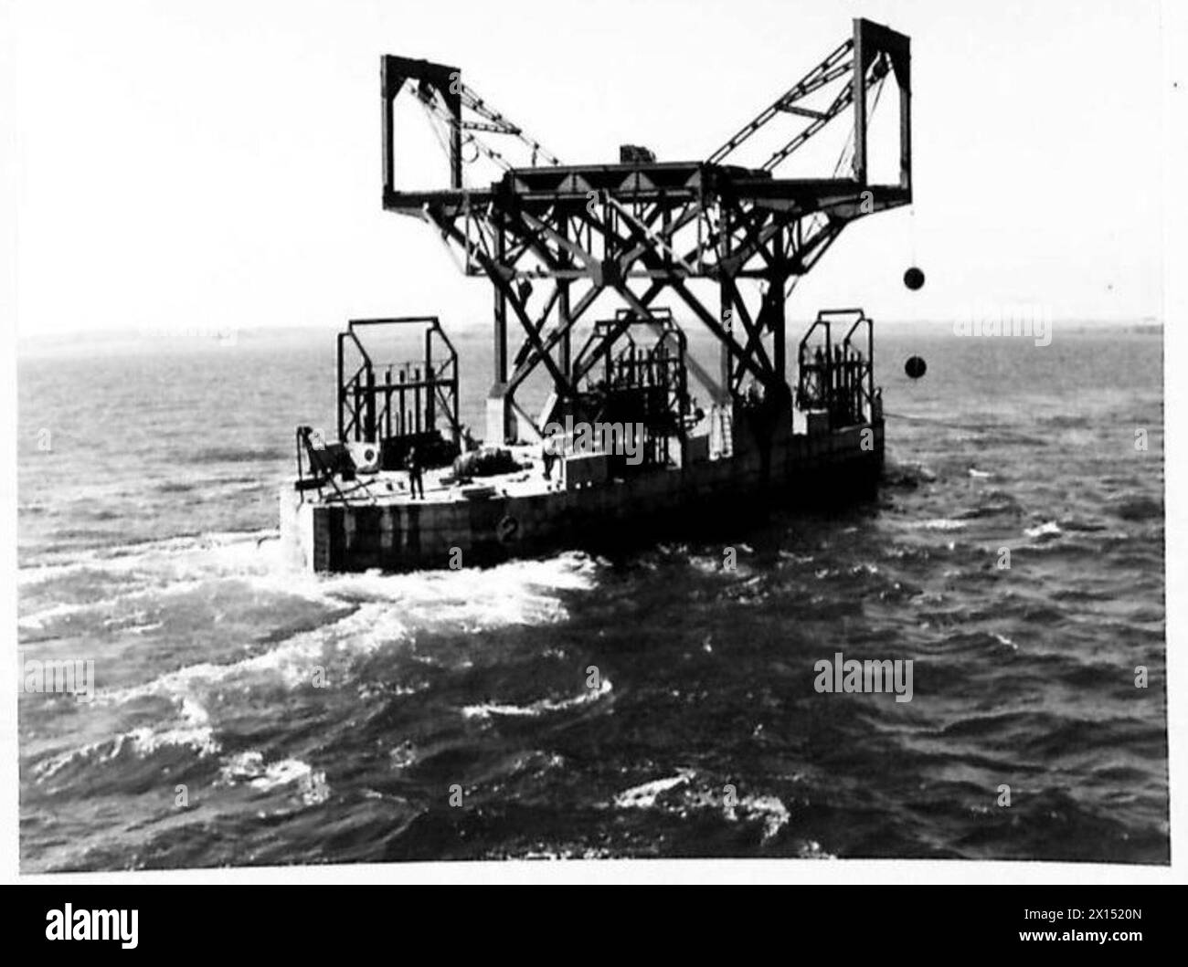 SPECIAL ASSIGNMENT FOR D.TN. - "Hippo 2" during tow from Liverpool to ...