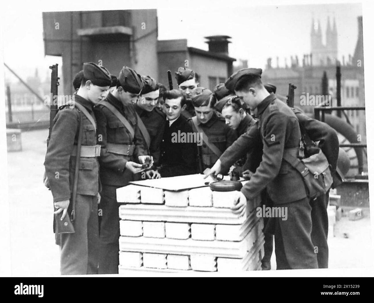 Army map reading Cut Out Stock Images & Pictures - Alamy