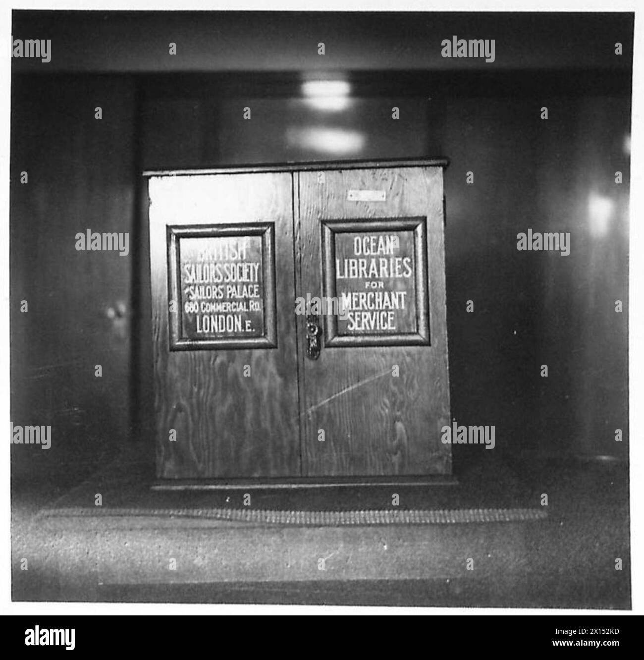 Library african Black and White Stock Photos & Images - Alamy