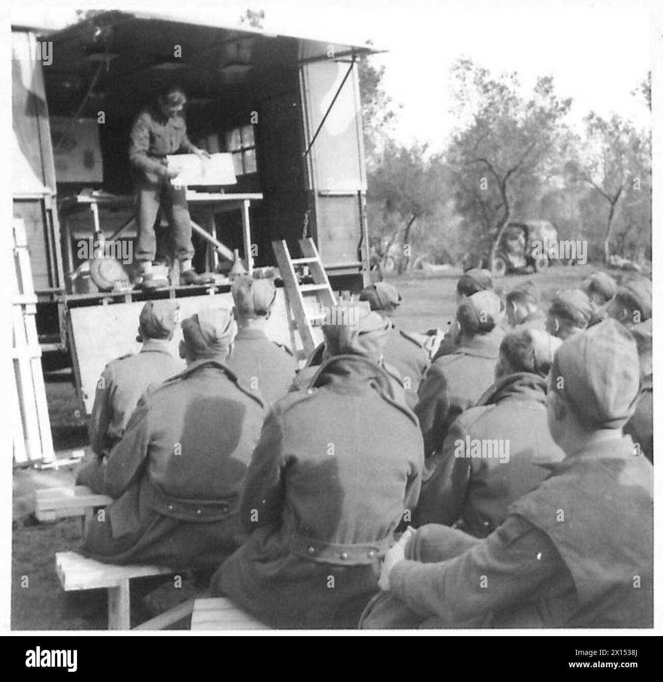 ITALY : FIFTH ARMYINFANTRY LEARN GERMAN MINE METHODS - Types of fuses ...