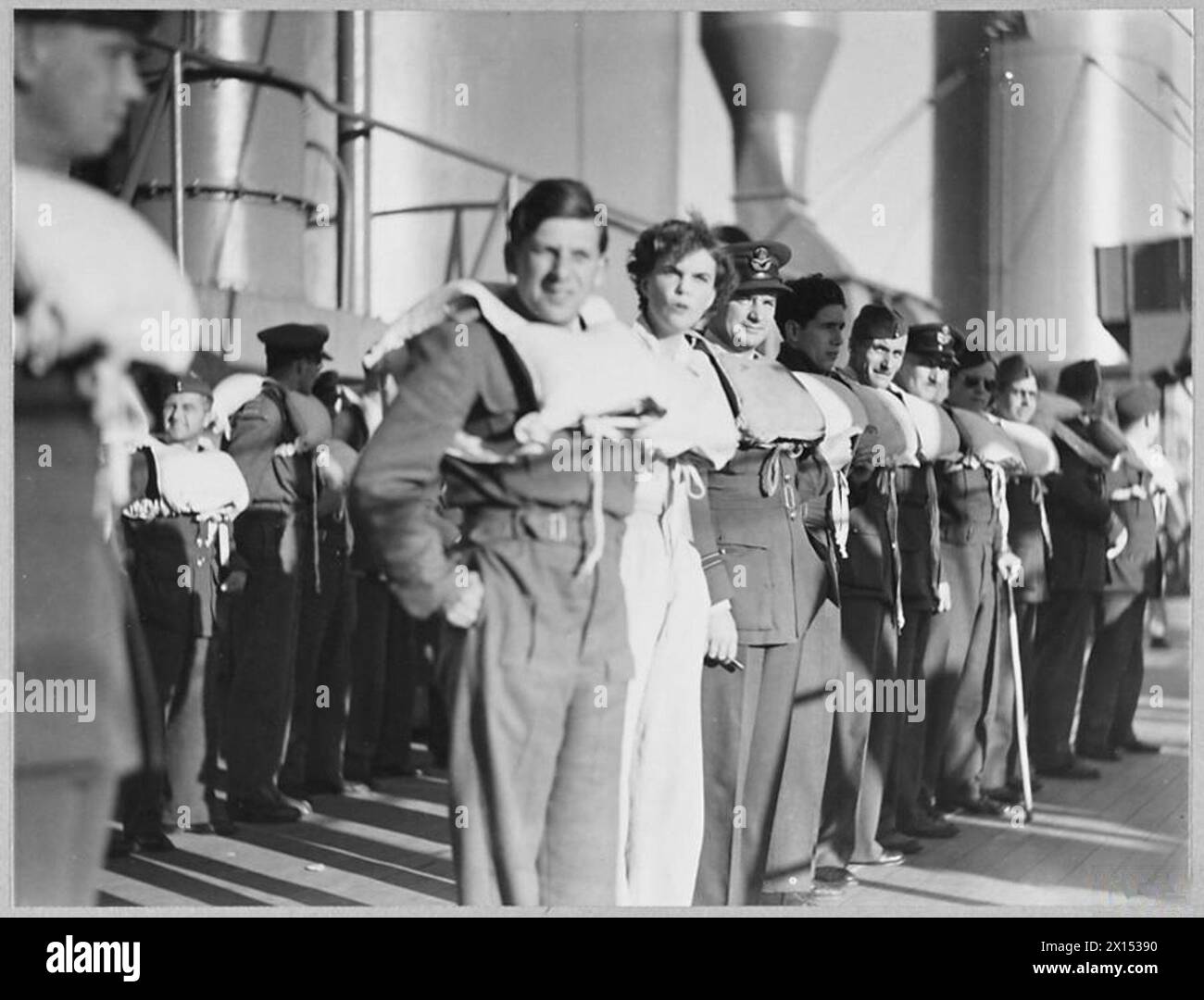 ON BOARD A BRITISH TROOPSHIP : - 11263 Picture (issued 1943) shows ...