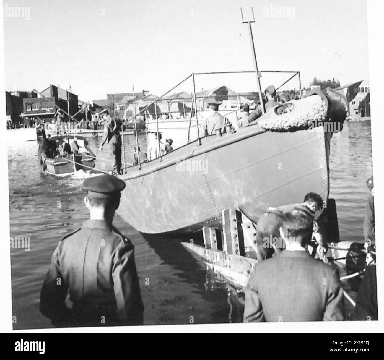 ROYAL ENGINEERS ASSEMBLE NEW CRAFTSingle Screw Motor Launch - The tug ...