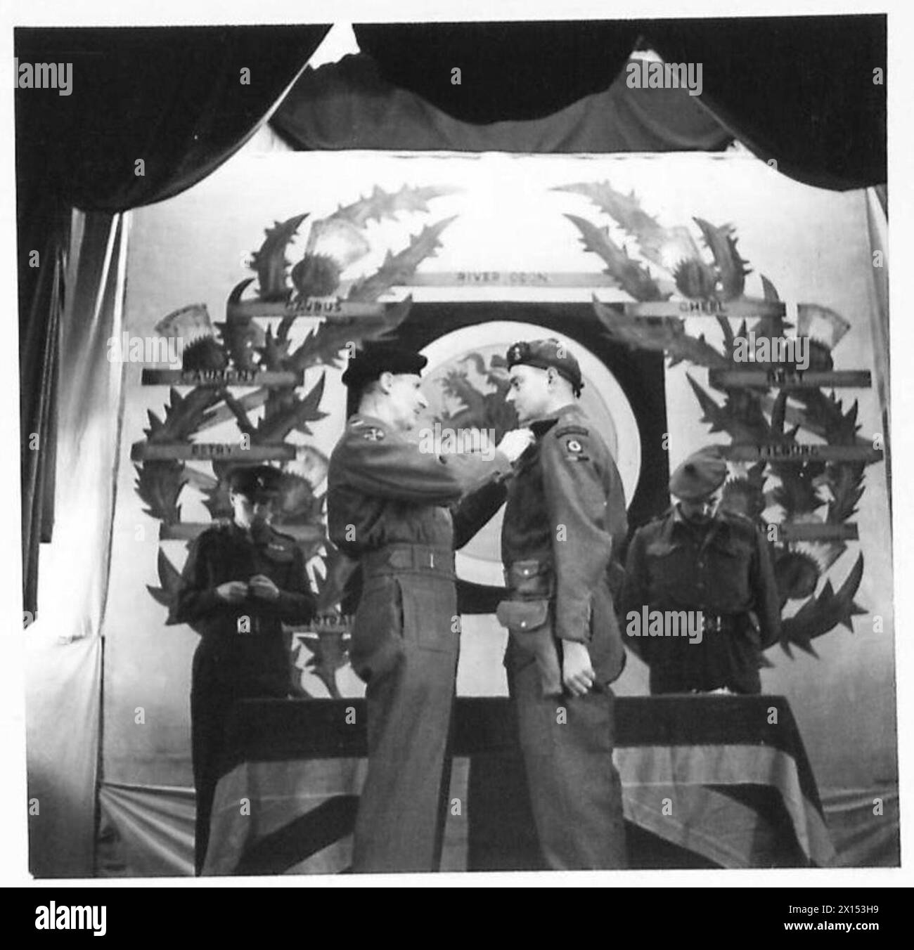 15TH (SCOTTISH) DIV. INVESTITURE - Capt. J.F.B. O'Shea, 190 Fd. Regt RA ...