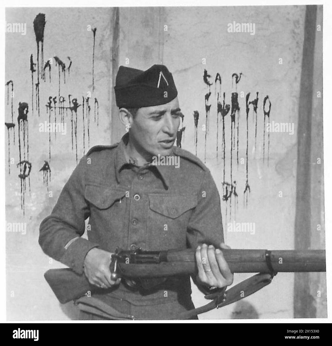 French army officers prepare hi-res stock photography and images - Alamy