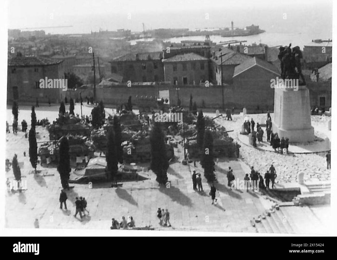 New Zealand tanks of B Squadron, 19 Armoured Regiment, are stationed ...