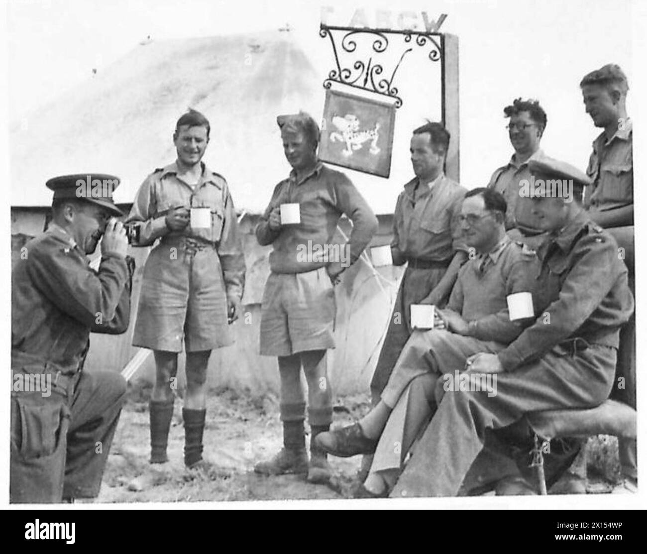 WITH THE EIGHTH ARMY (VARIOUS) - Staff of the officers' mess of the 1st ...