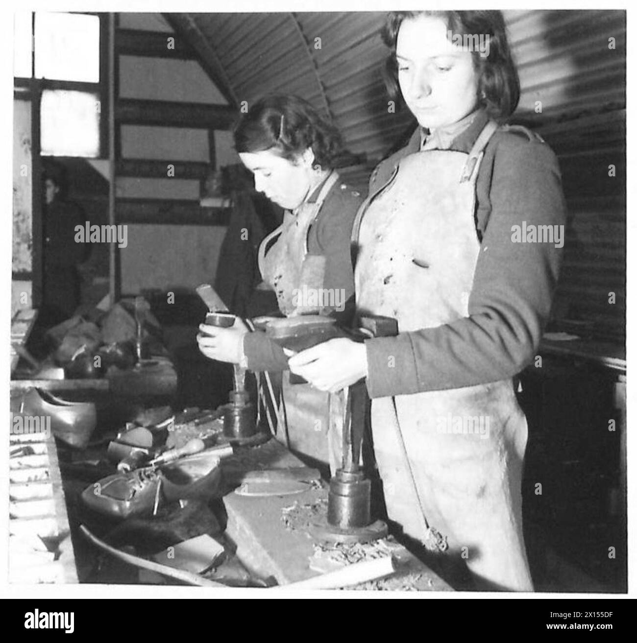 ATS AT WORK IN ORDNANCE DEPOT - ATS cobblers in training , British Army ...