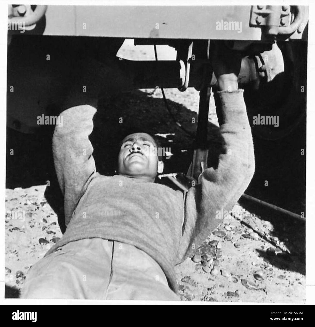 BRITISH EXPEDITIONARY FORCE TO FIGHT LOCUSTS IN THE MIDDLE EAST - Dvr ...