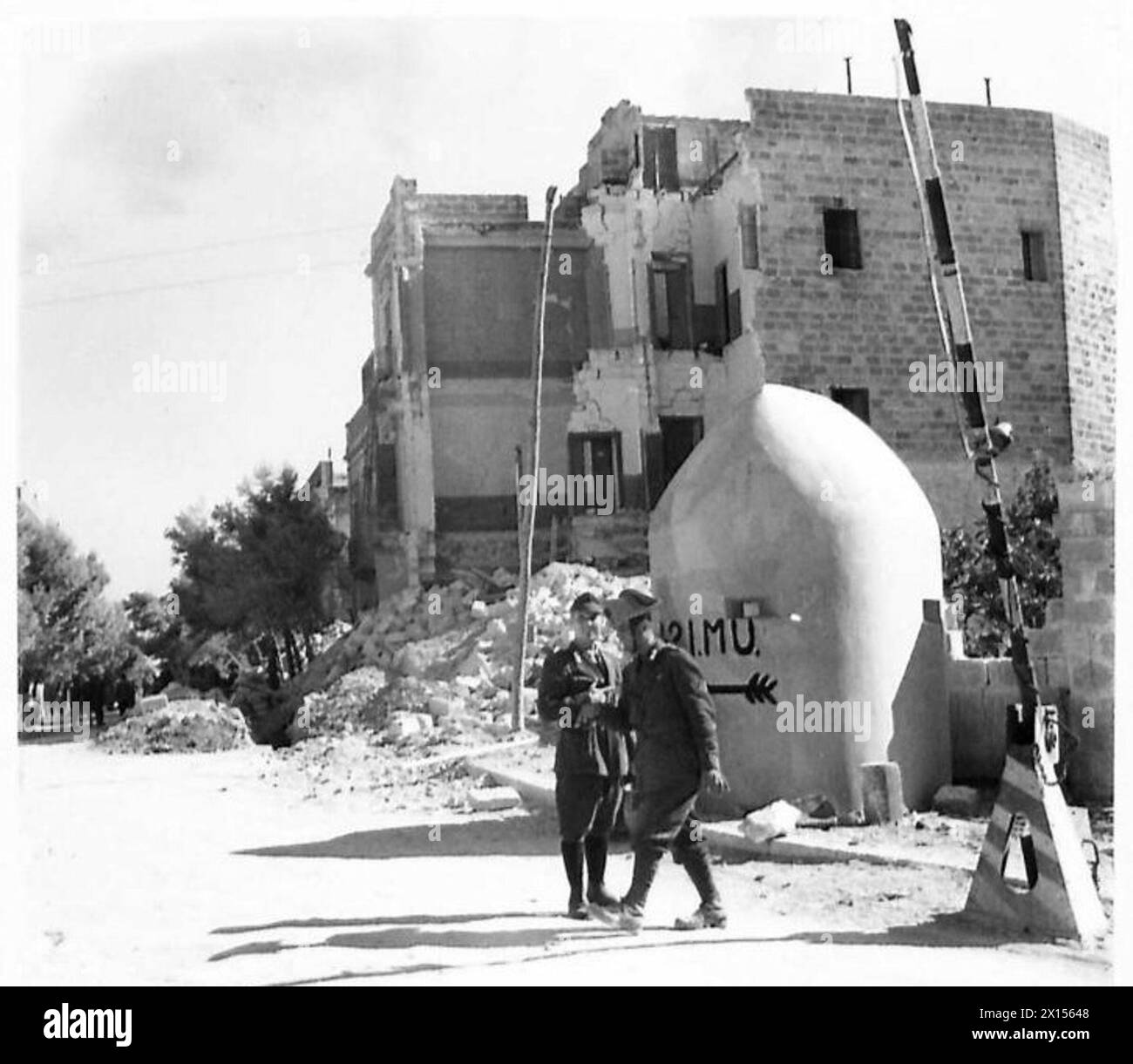 INVASION OF ITALY : AIRBORNE DIVISION OCCUPIED TARANTO - Italian ...