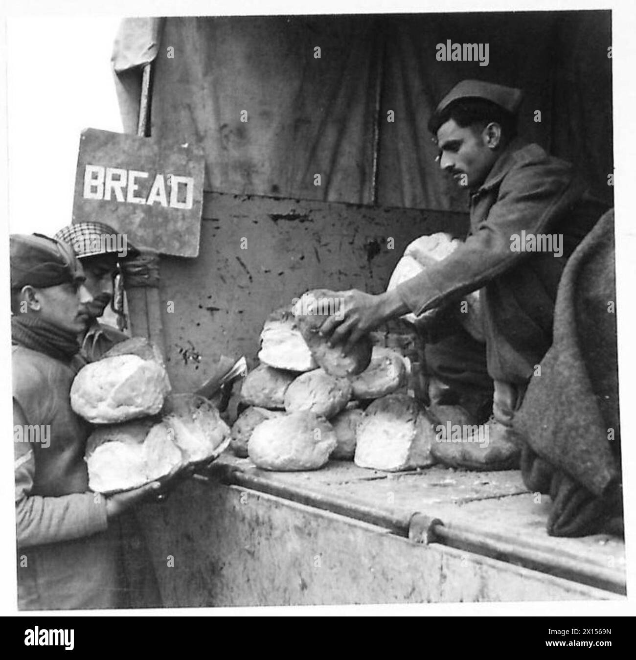 ITALY : EIGHTH ARMYWITH THE ROYAL INDIAN ARMY SERVICE CORPS - SSD Wazir ...