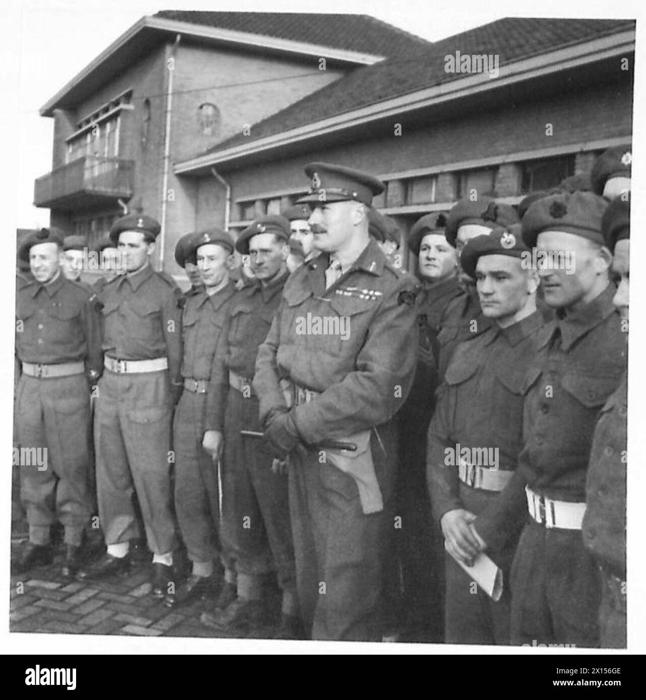 LT-GEN RITCHIE WITH THE MEN MENTIONED IN DESPATCHES - Lt-Gen, Ritchie ...