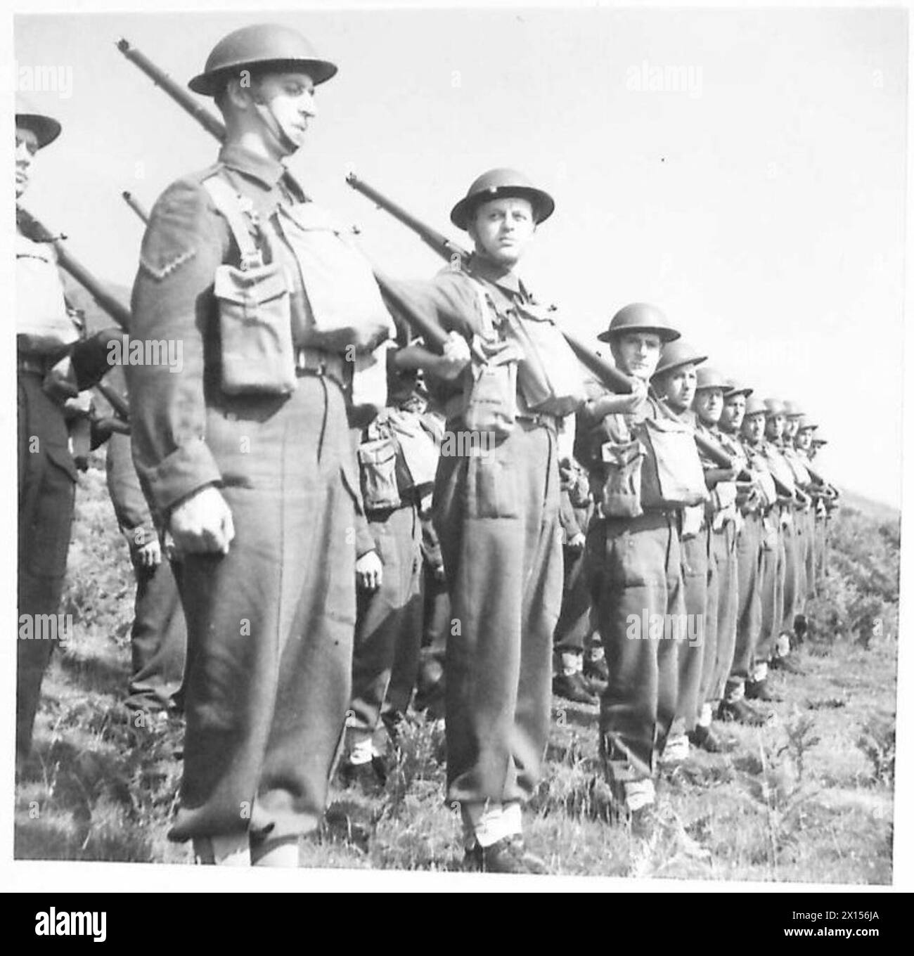 Canadian soldiers undergoing training hi-res stock photography and ...
