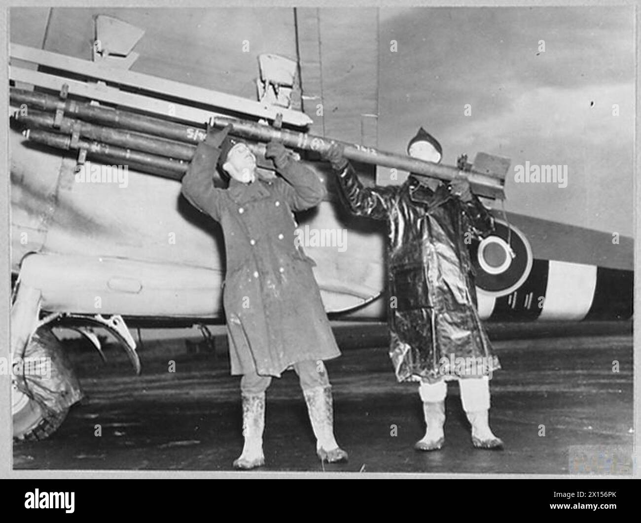 THE ROCKET PROJECTILE MOSQUITO - 14289 Picture (issued 1945) shows ...