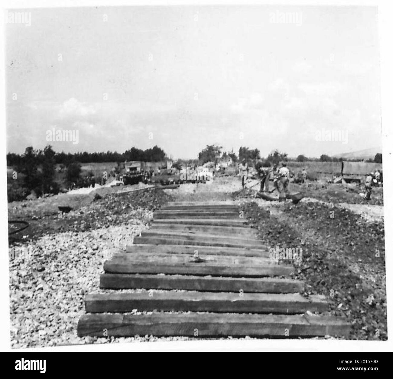 ITALY : EIGHTH ARMY : RAILWAY RECONSTRUCTION - The foundations sleepers ...